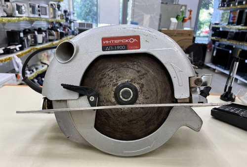 Дисковая пила Интерскол дп-210/1900М (спр)