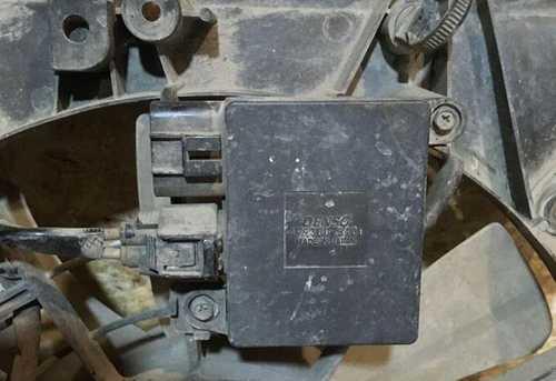 Блок управления вентилятором Mazda CX7 4993003400