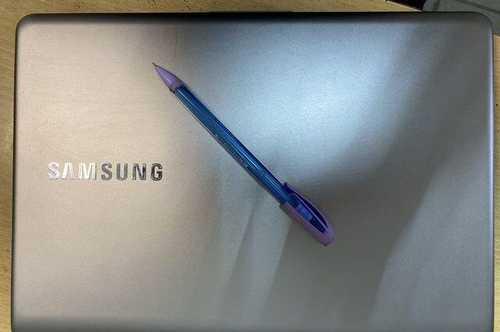 Ноутбук Samsung np535u3c
