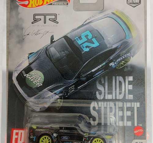 Hot wheels premium Ford mustang