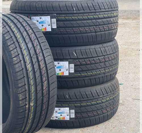 Arivo Ultra ARZ5 225/35 R19