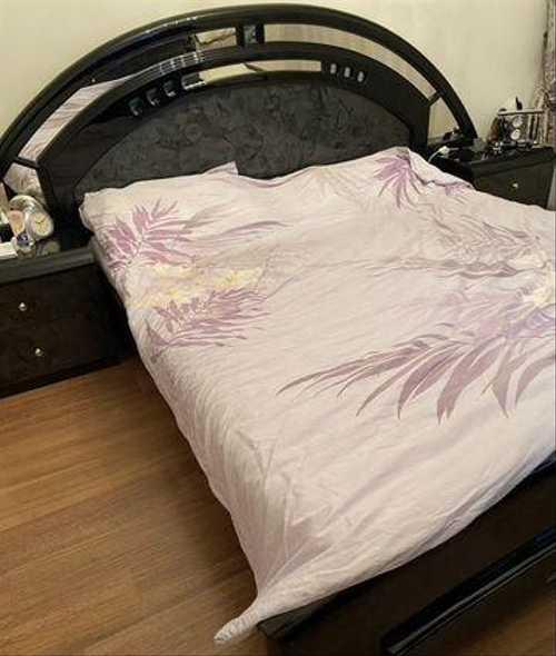Кровать двуспальная с матрасом б/у 160х200