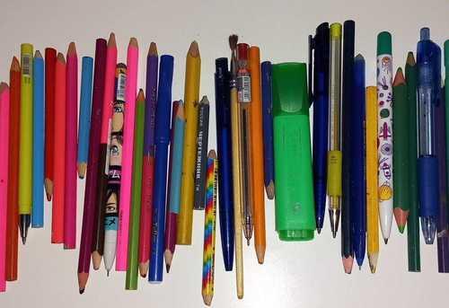 Карандаши, ручки, маркеры