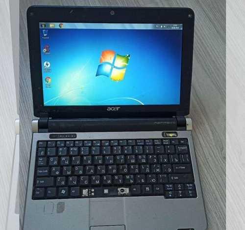 Нетбук Acer Aspire one + сумка