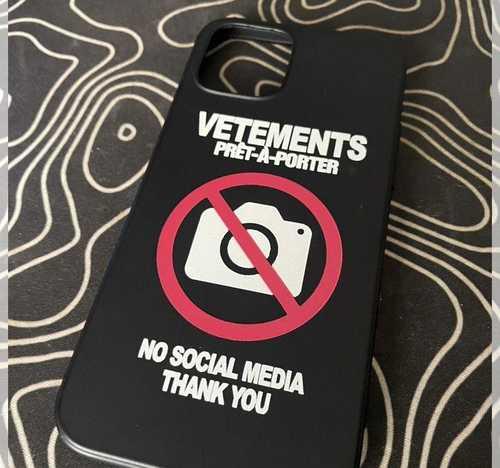 Чехол Vetements на iPhone 12