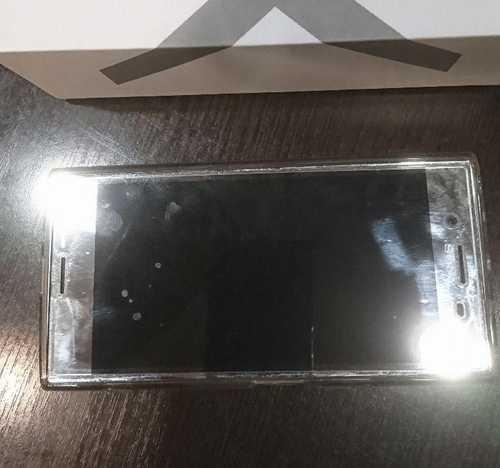 Sony Xperia XZ Premium, 4/64 ГБ