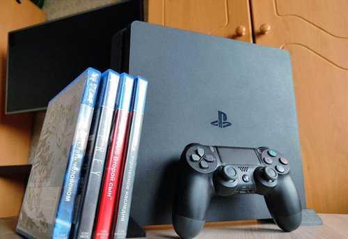 Sony PlayStation 4 Slim + 4 диска