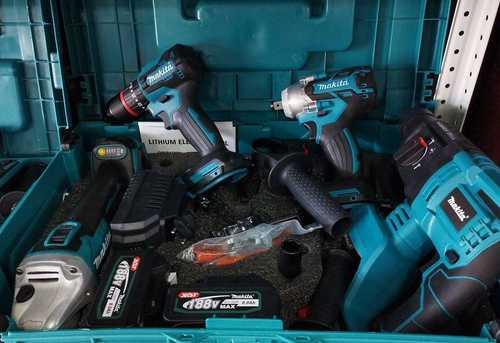Аккумуляторный набор Makita 4 в 1