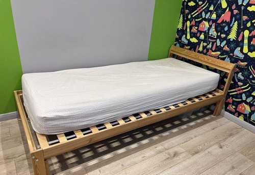 Кровать 90 * 200 с матрасом IKEA