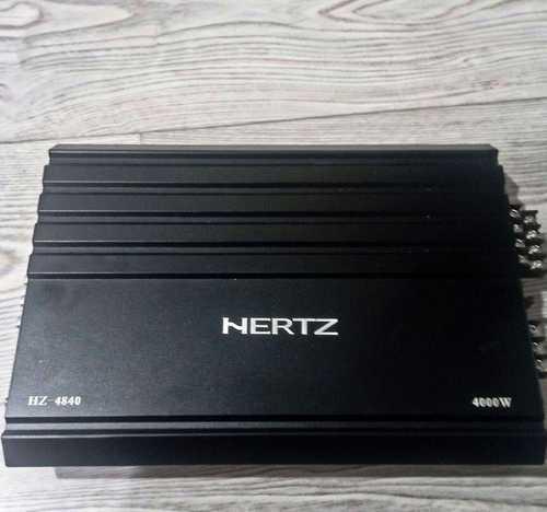 Продам автомобильный усилитель звука Hertz