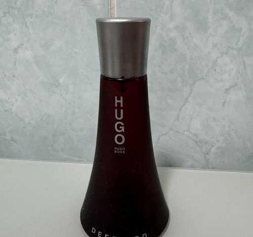 Hugo boss deep red флакон