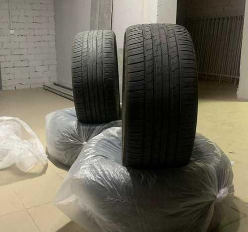 Tracmax X-Privilo AS01 275/40 R20 и 315/35 R20