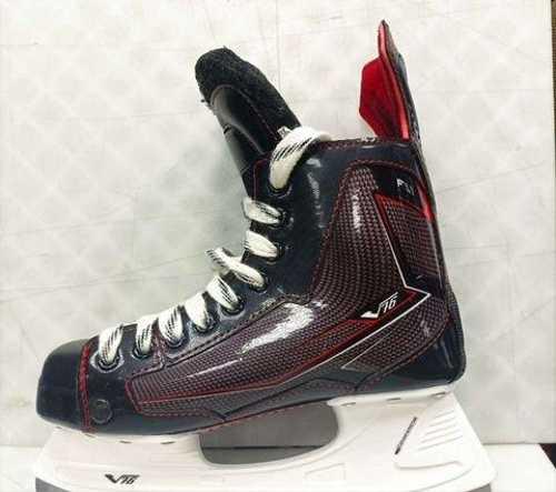 Коньки хоккейные V76 (39 размер)