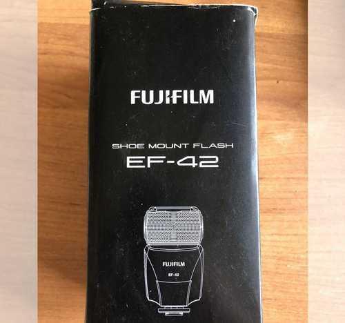 Вспышка Fujifilm EF-42