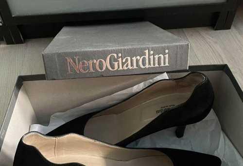 Туфли женские Nero Giardini, 37 размер