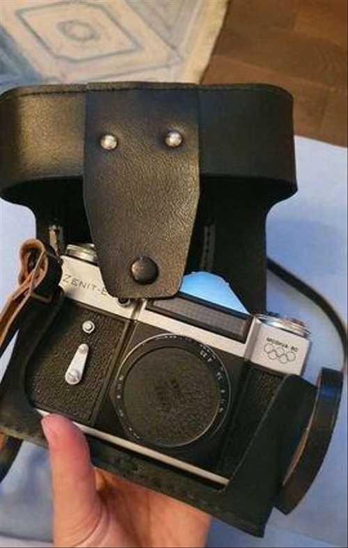 Плёночный фотоаппарат Zenit- E с олимпийской симво