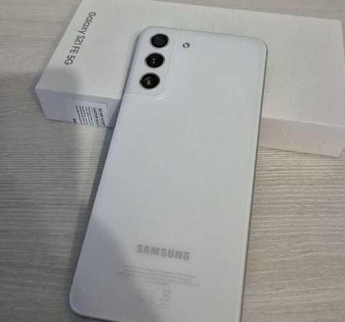 Samsung Galaxy S21 FE 5G, 8/256 ГБ