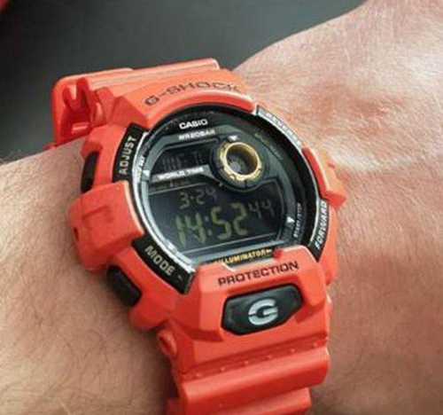 Красные часы Casio G-Shock