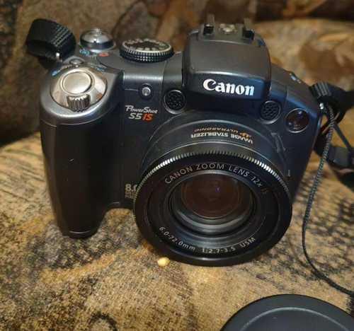 Canon PowerShot s5 is