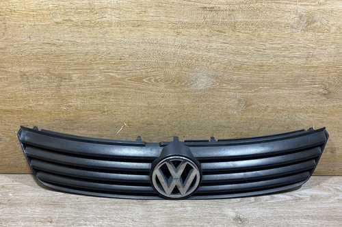 Решетка радиатора Volkswagen Passat B5 Арт. 130447