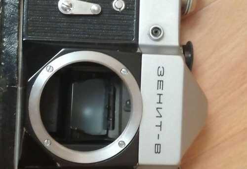 Зеркальный фотоаппарат zenit B