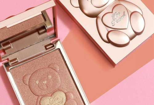 Too faced бронзер teddy bare