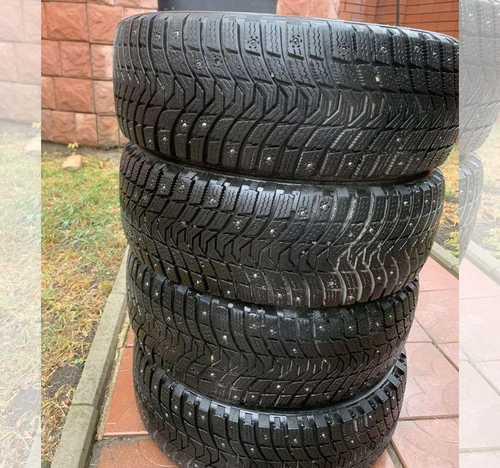 Michelin X-Ice North 3 205/55 R16