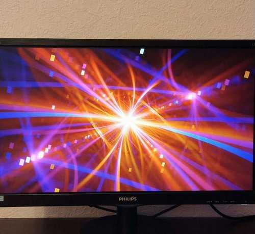 Монитор 24" Led Phillips FullHD