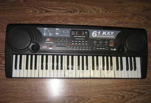 Продаю детский синтезатор с usb мп -3 плеером