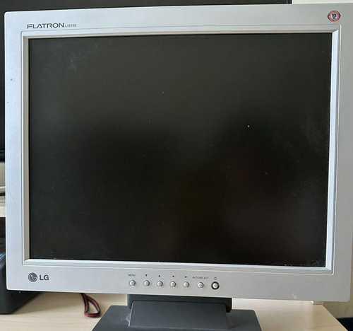 Монитор TFT 15"LG Flatron LCD 1510S #1756