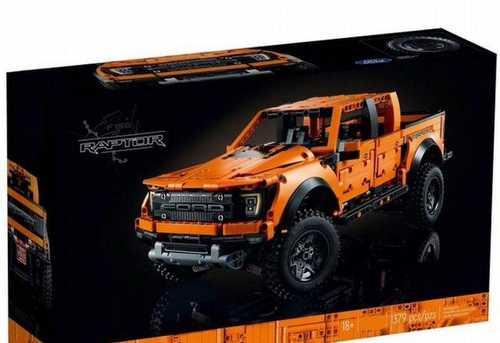 Lego technic Ford F-150 Raptor