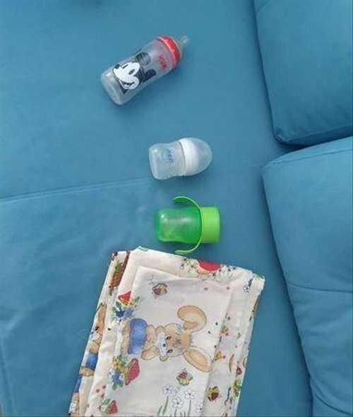 Комплект в кроватку, поильник и бутылочки Аvent