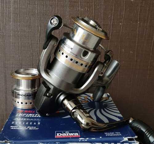 Катушка daiwa procaster 2000x