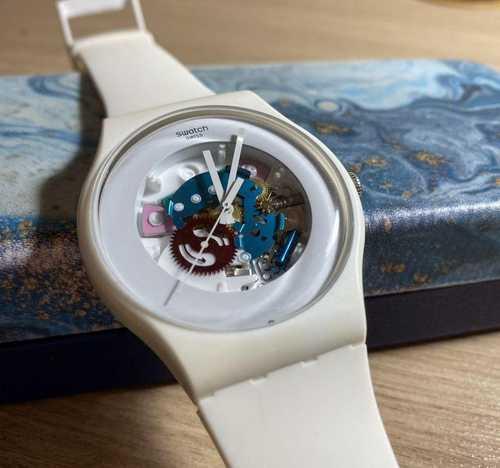 Часы Swatch женские б/у