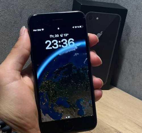 iPhone 8, 64 ГБ