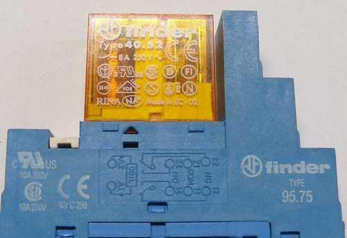 Реле на контактной панели