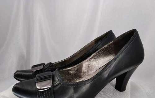 Туфли и босоножки женские 37 - 38 р-р