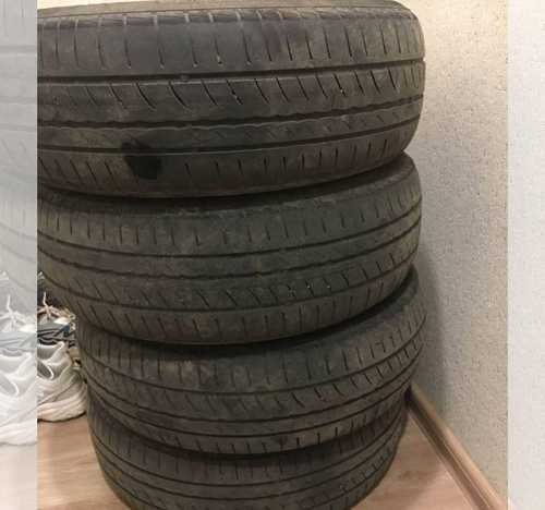 Accelera 651 2.25/4.5 R4 19B