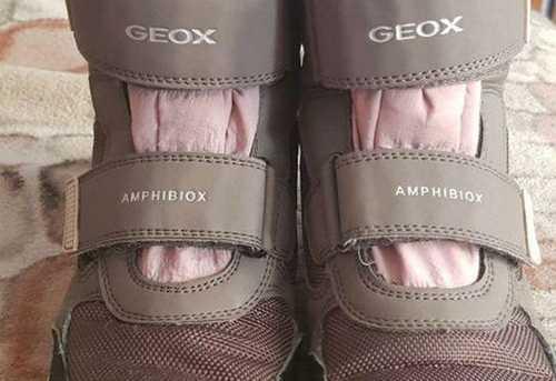 Сапоги зимние детские для девочки р-р 35 Geox