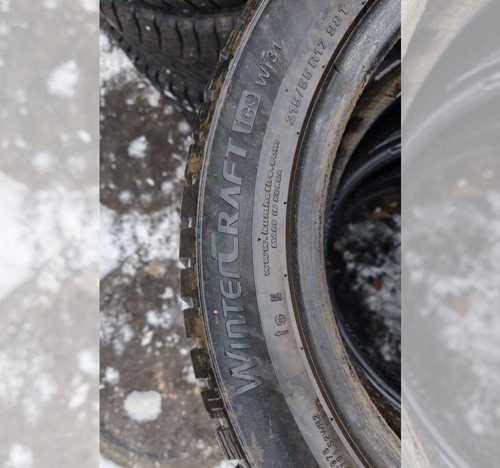 Kumho WinterCraft Ice WI31 215/55 R17 98T