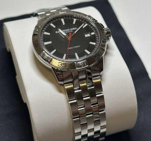 Часы Raymond Weil Tango