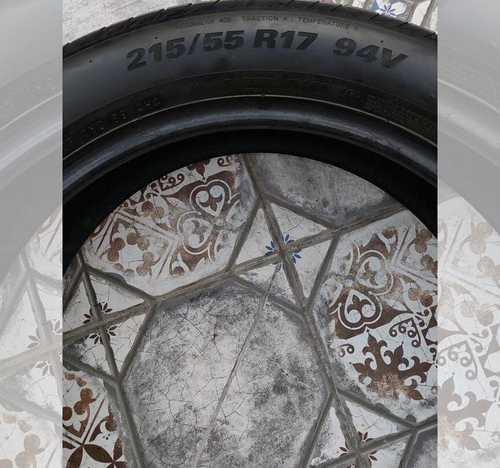 Kumho Ecsta HS51 215/55 R17 94V