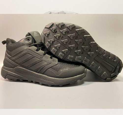 Кроссовки adidas terrex swift зимние