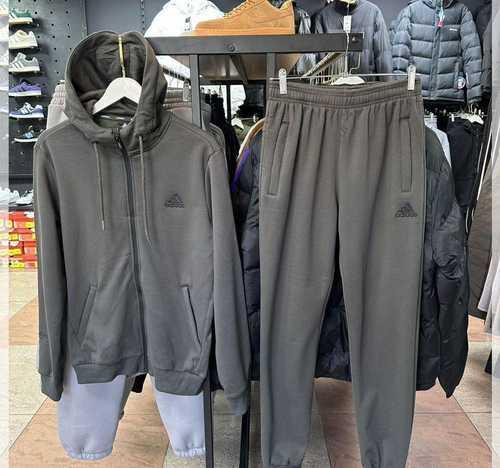 Спортивный костюм Adidas