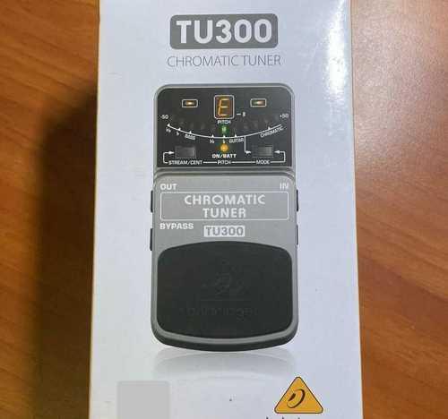 Тюнер для гитары Behringer TU300