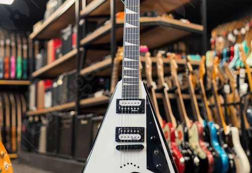 Jackson JS32 Rhoads White Black Bevels