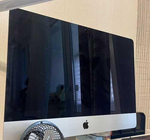 Apple iMac 21.5 (Late 2012)