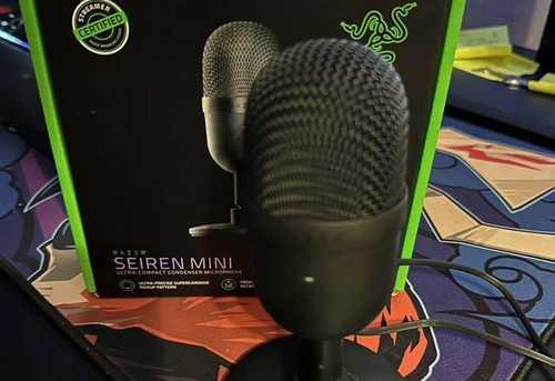 Микрофон Razer Seiren mini