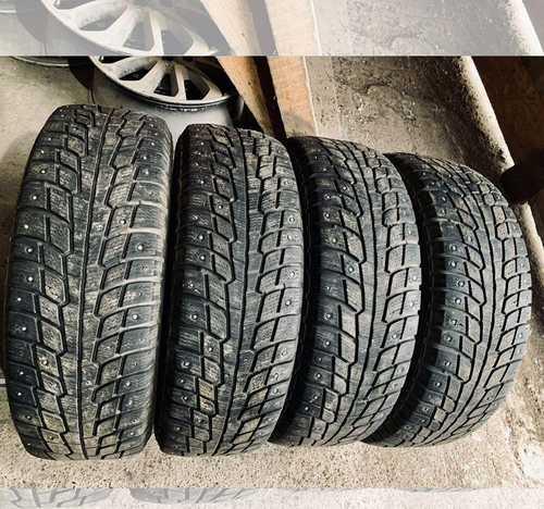 Michelin Latitude X-Ice North 225/70 R16