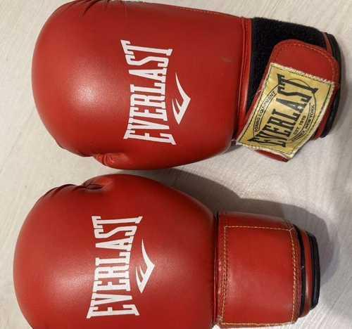 Боксерские перчатки everlast